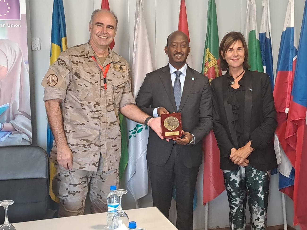 EUNAVFOR Operation Commander visit to Somalia | EUNAVFOR